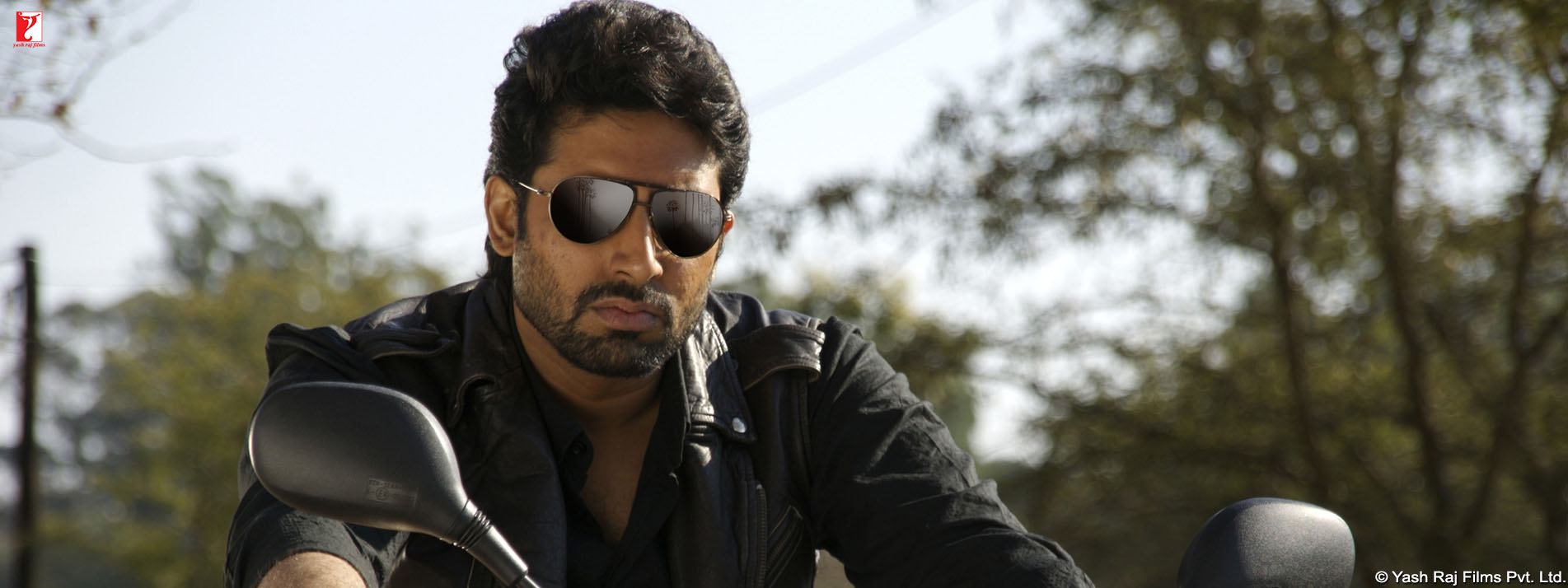 Dhoom 2 Movie - Video Songs, Movie Trailer, Cast & Crew Details | YRF