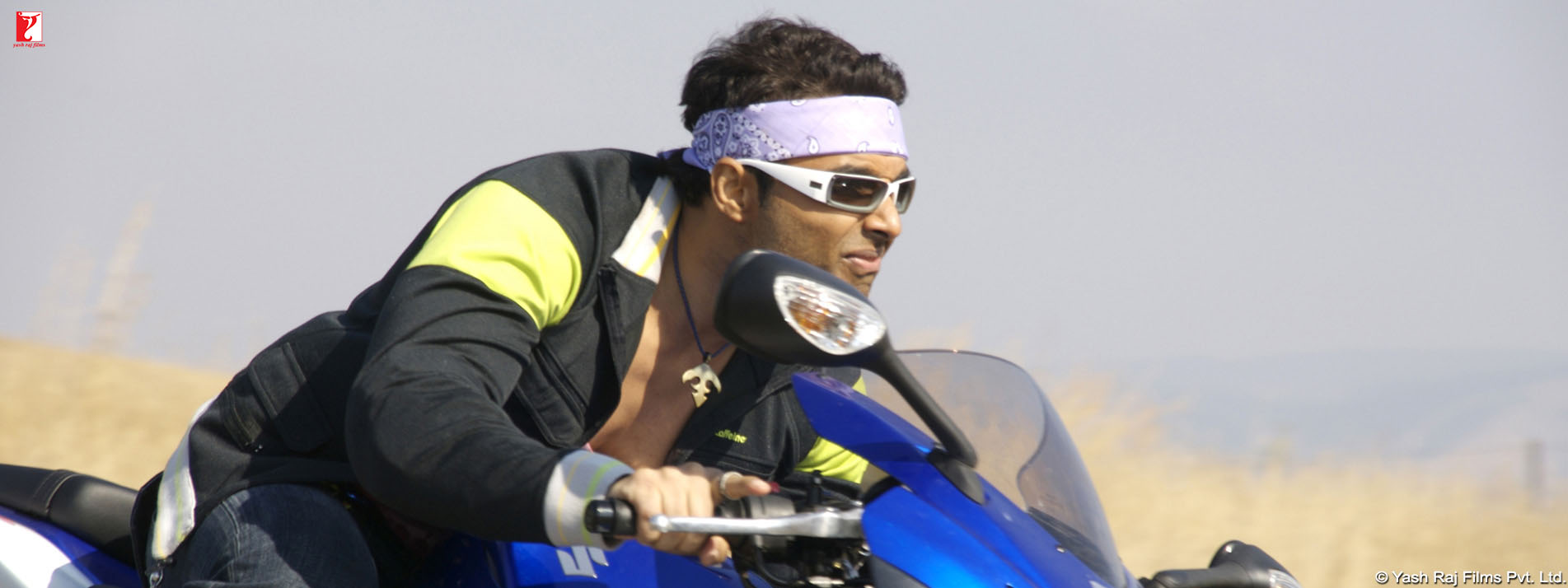 Dhoom 2 Movie - Video Songs, Movie Trailer, Cast & Crew Details | YRF