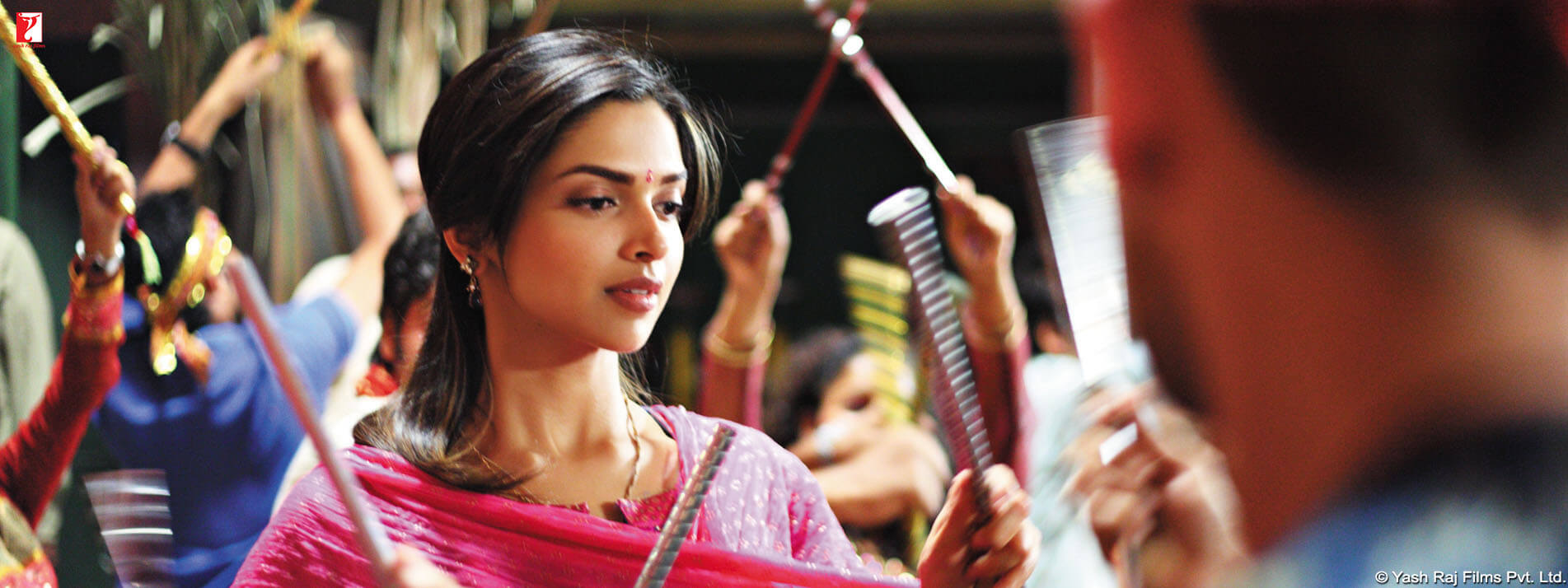 Lafangey Parindey Movie - Video Songs, Movie Trailer, Cast & Crew ...