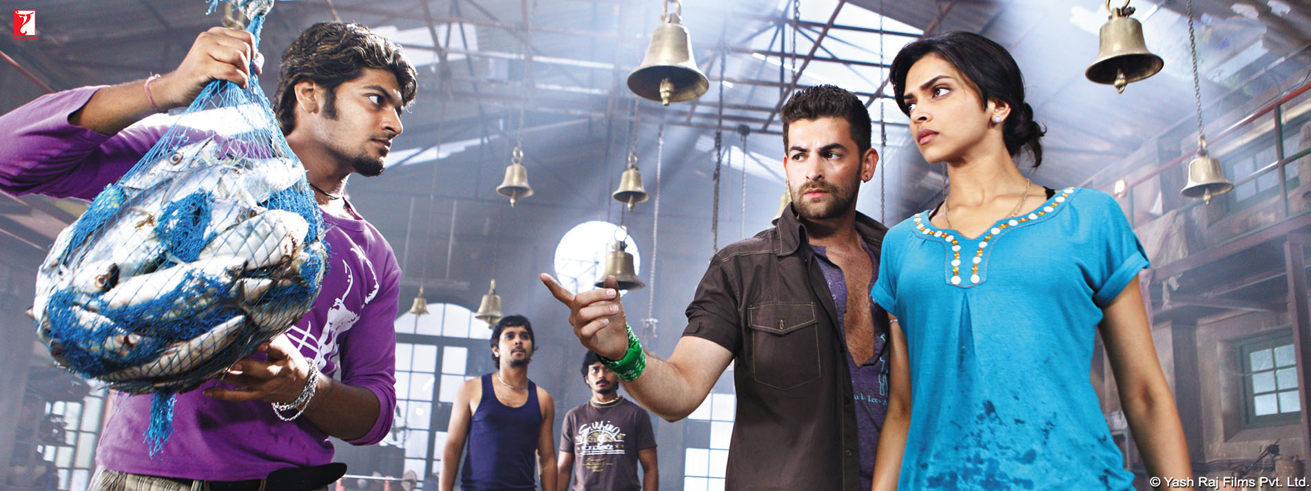 Lafangey Parindey Movie - Video Songs, Movie Trailer, Cast & Crew ...