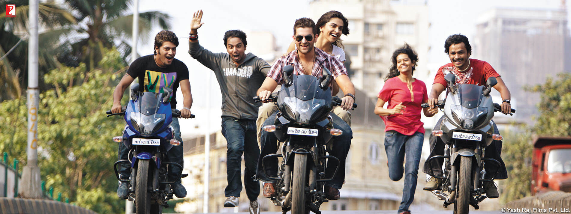 Lafangey Parindey Movie - Video Songs, Movie Trailer, Cast & Crew ...