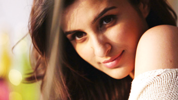 Meri Pyaari Bindu Movie - Video Songs, Movie Trailer, Cast & Crew ...